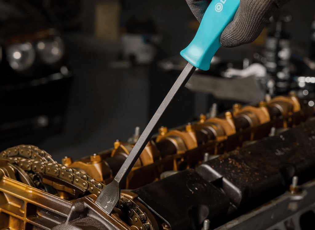 Clean That Surface With a Gasket Scraper