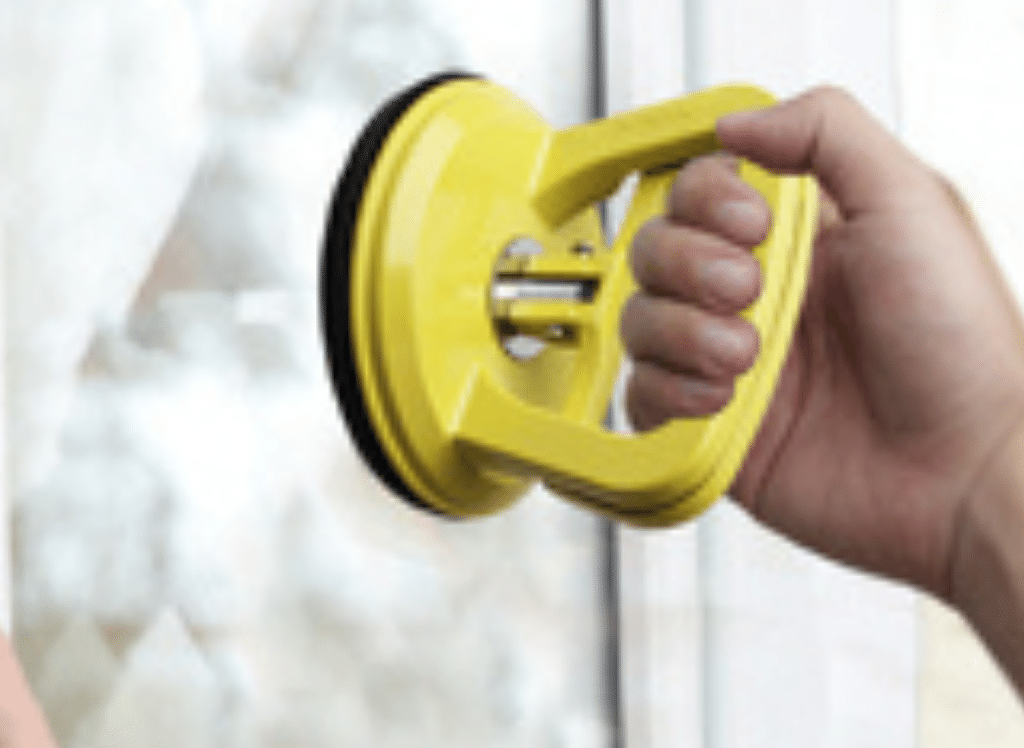 Effortlessly Remove Windshields With The Power of Glass Suction Cups