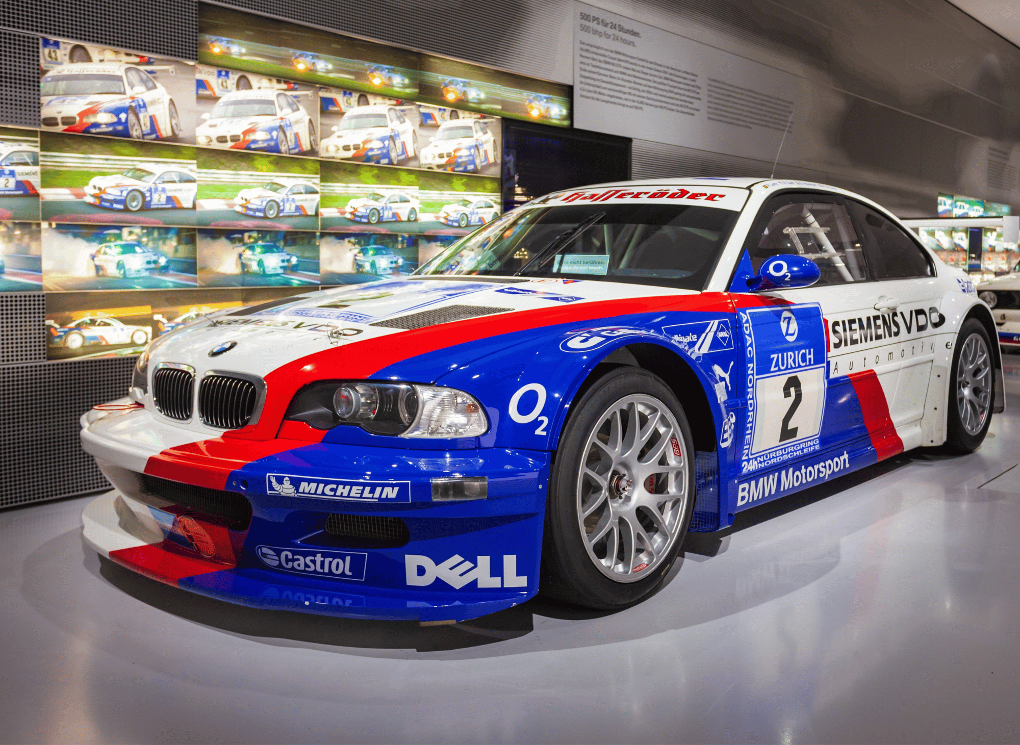 BMW M3 GTR Strassenversion: Racing Pedigree Meets the Road