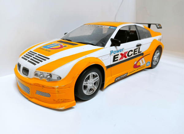 BMW M3 GTR Strassenversion: Racing Pedigree Meets the Road